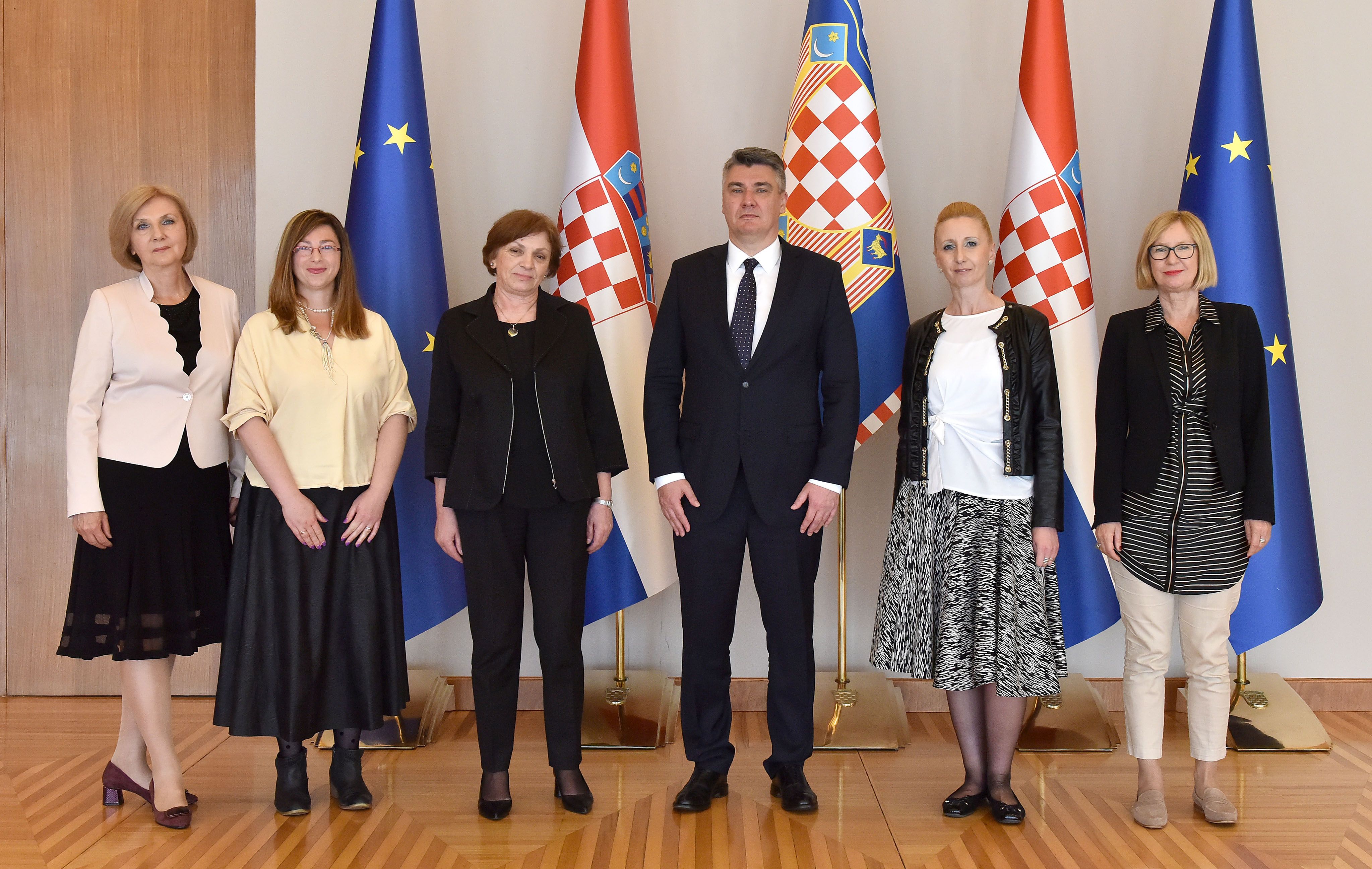 President of the Republic Meets with Delegation of Social Workers ...