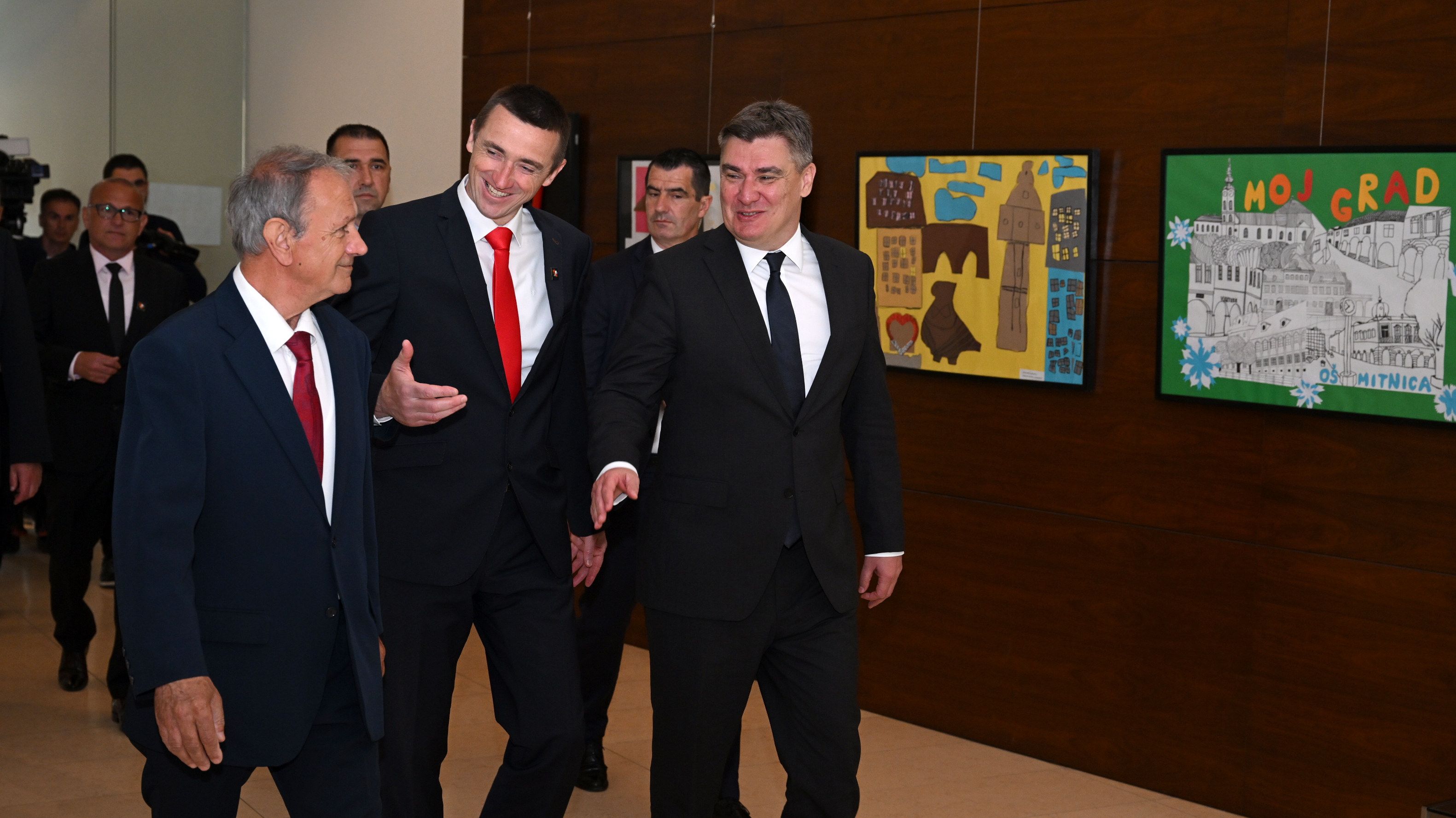 Predsjednik Milanović u Vukovaru: Korupcija i pohlepa prema javnom ... Predsjednik Milanović u Vukovaru: Korupcija i pohlepa prema javnom ...