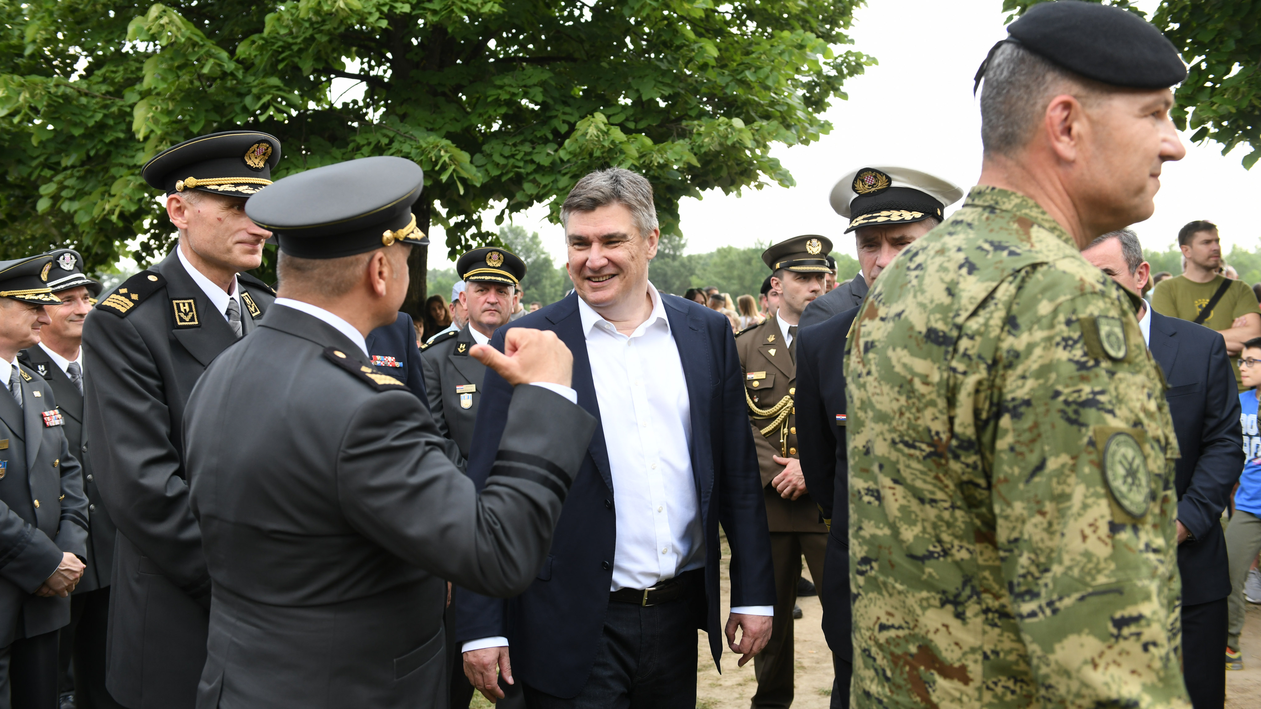 President Milanović Tours Exhibited Croatian Army Equipment and Weapons ...