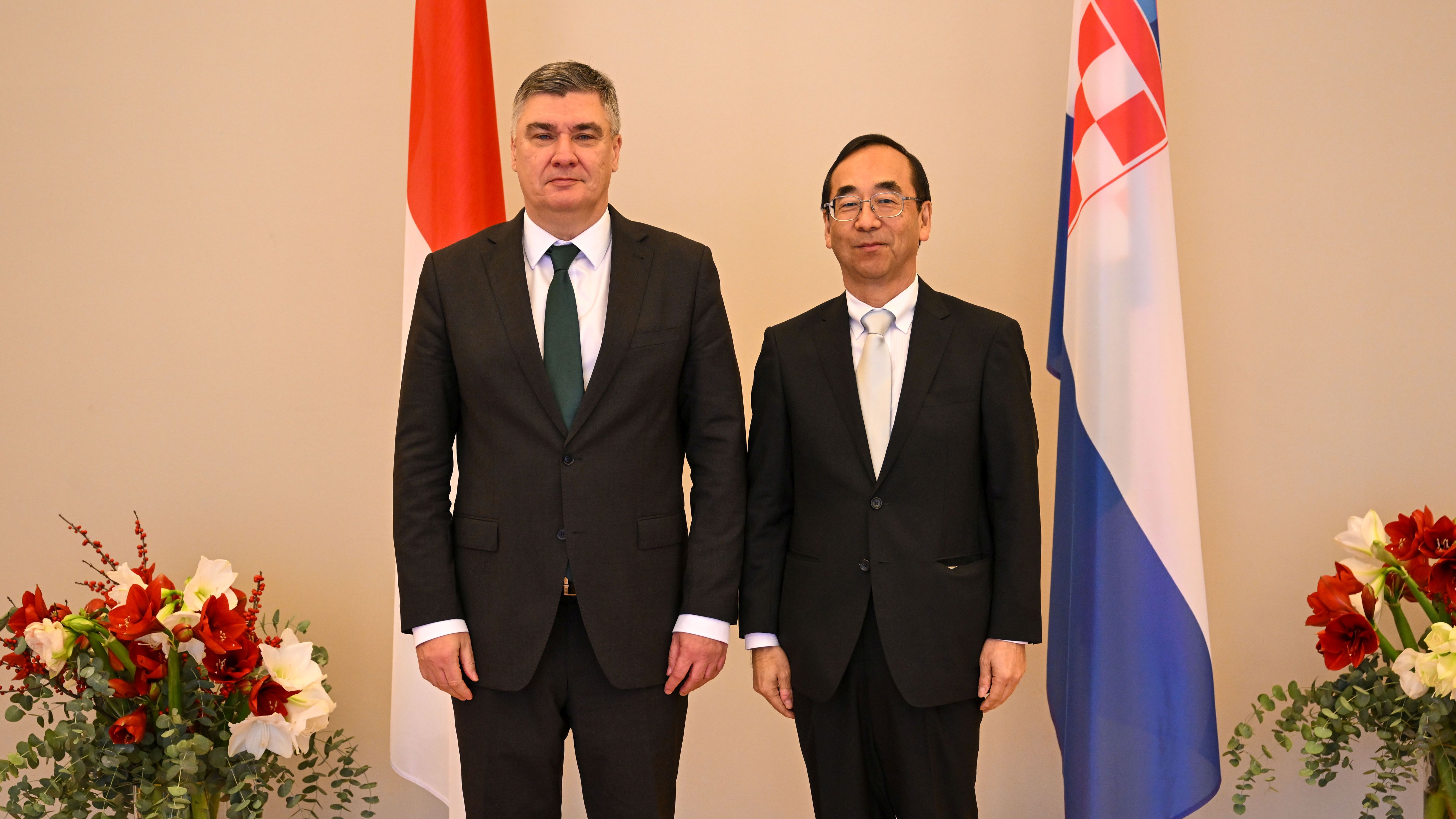 Ambassador of Japan Presents Credentials to President of the Republic ...