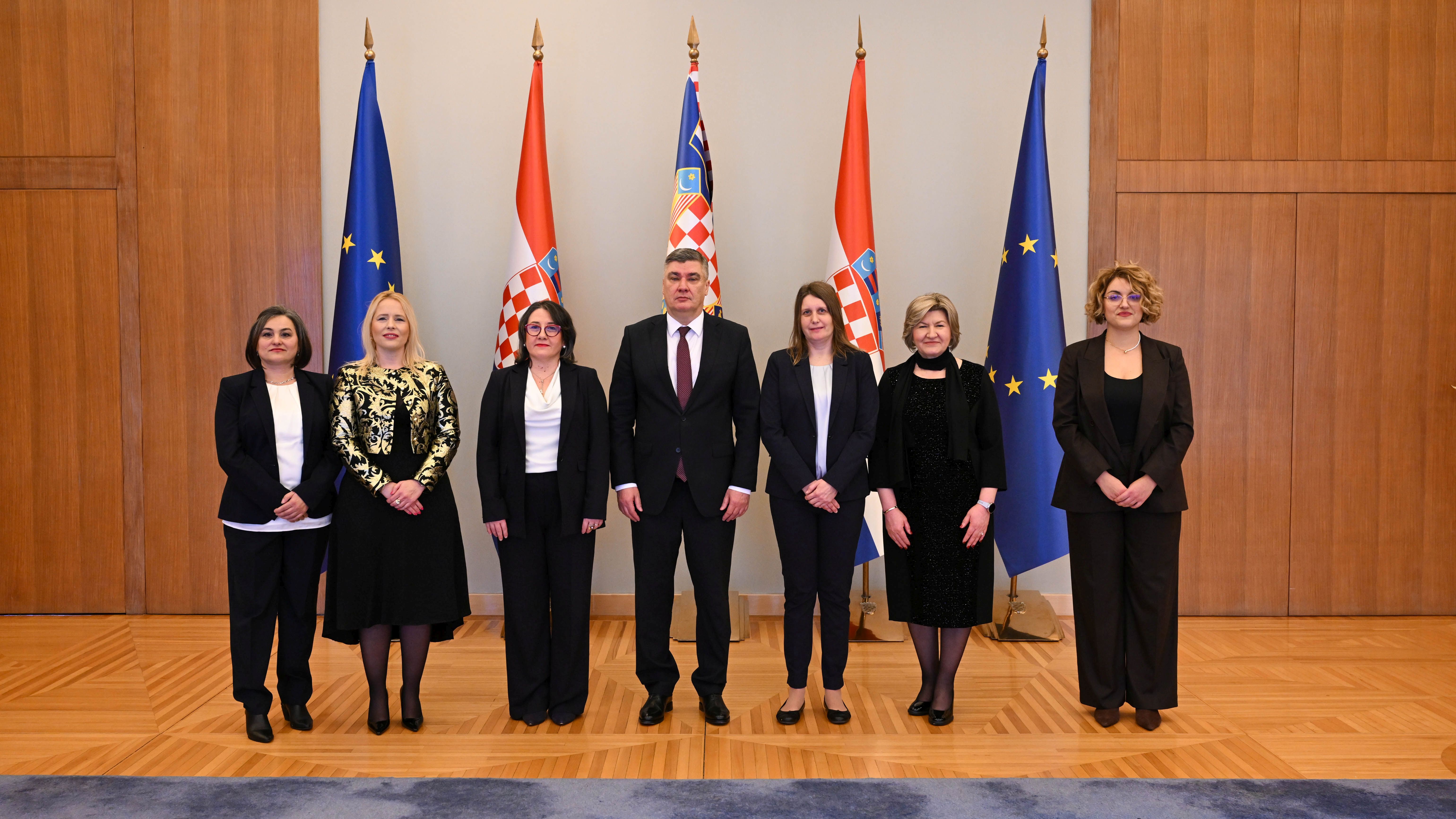 President Milanović Meets with Leadership of Faculty of Textile ...